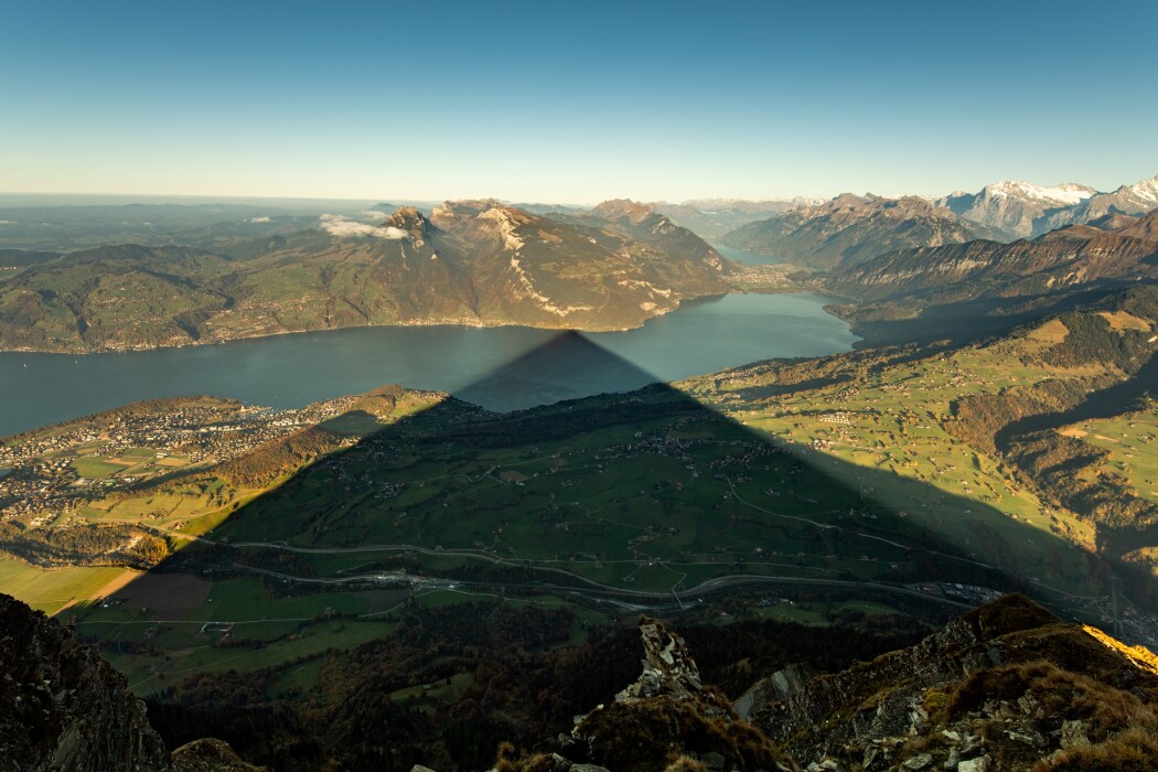 Niesen Pyramide / Free travel