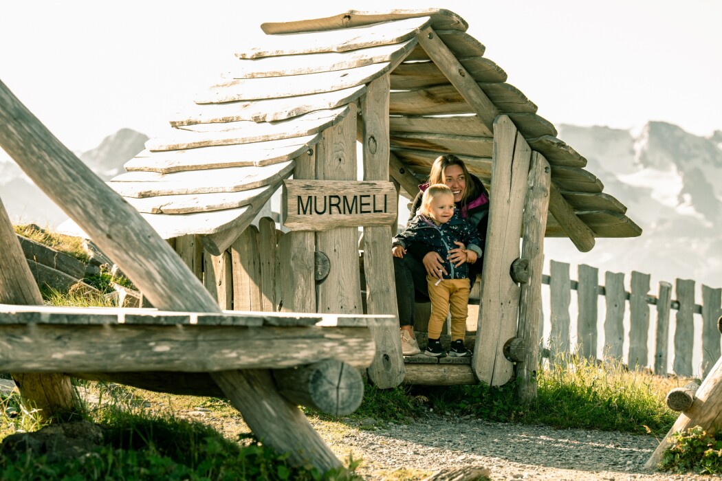 Niesen Pyramide / Free travel