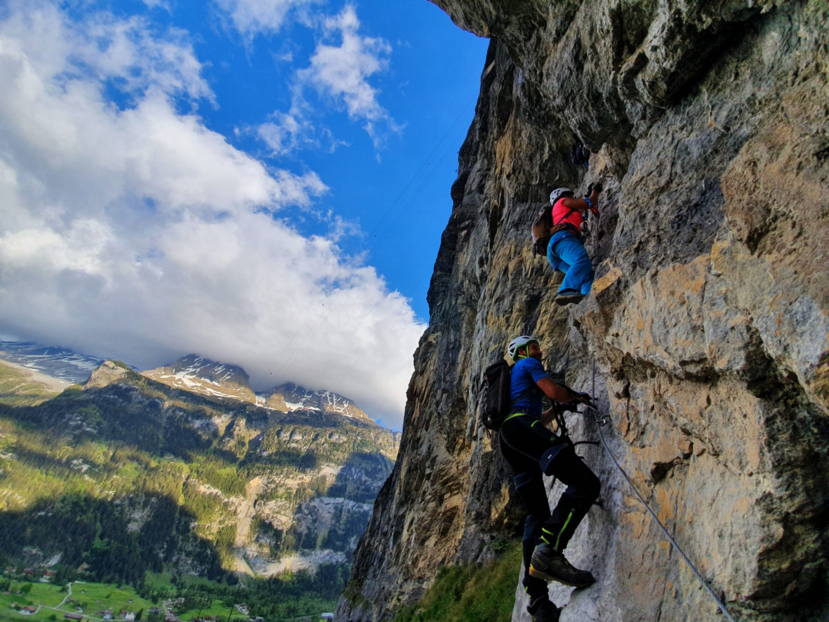Allmenalp - exciting fixed rope route and pure nature / Berner Oberland ...