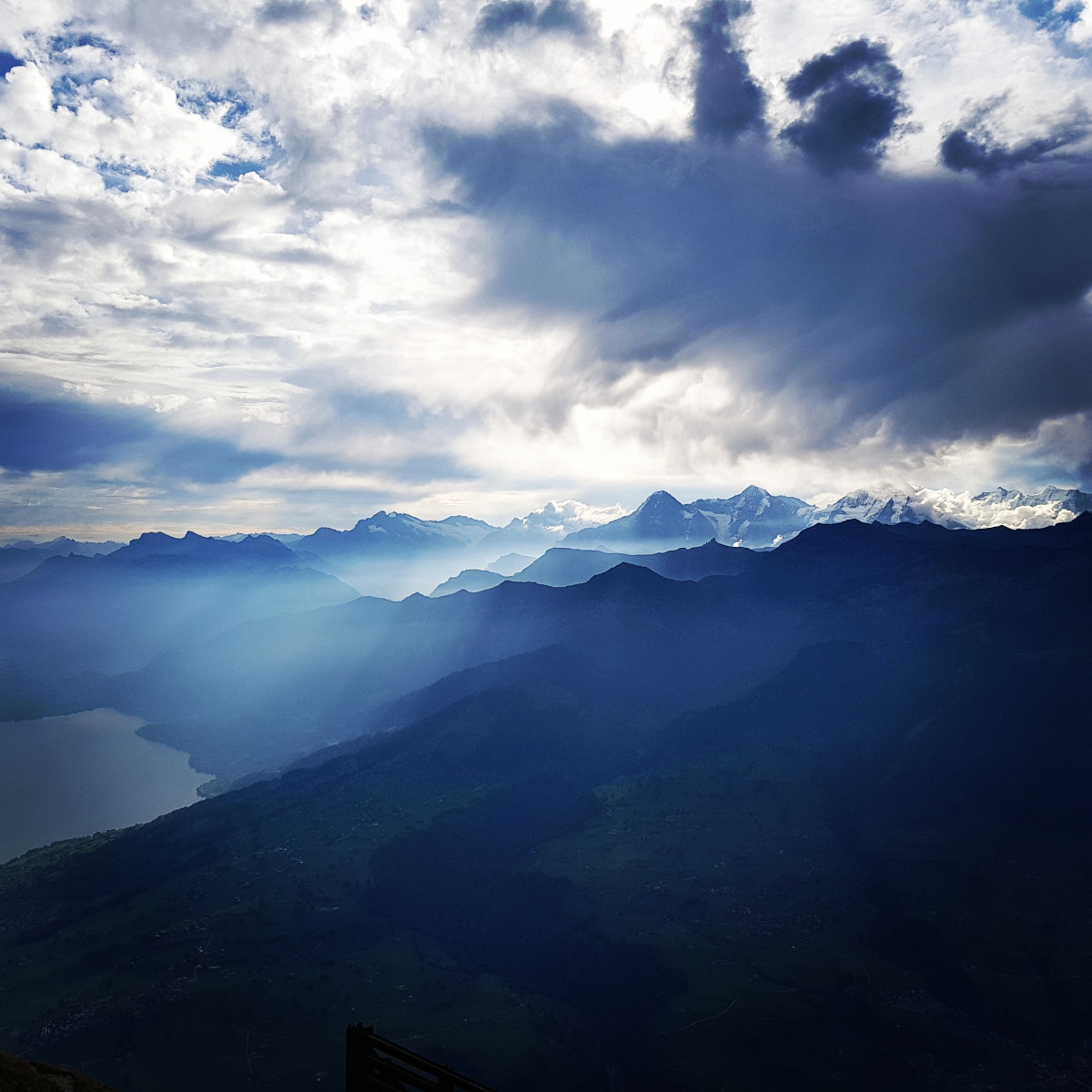 Niesen Pyramide / Berner Oberland Pass